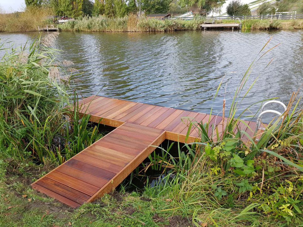 Steiger aan het water? Van der Helm Waterbouw!